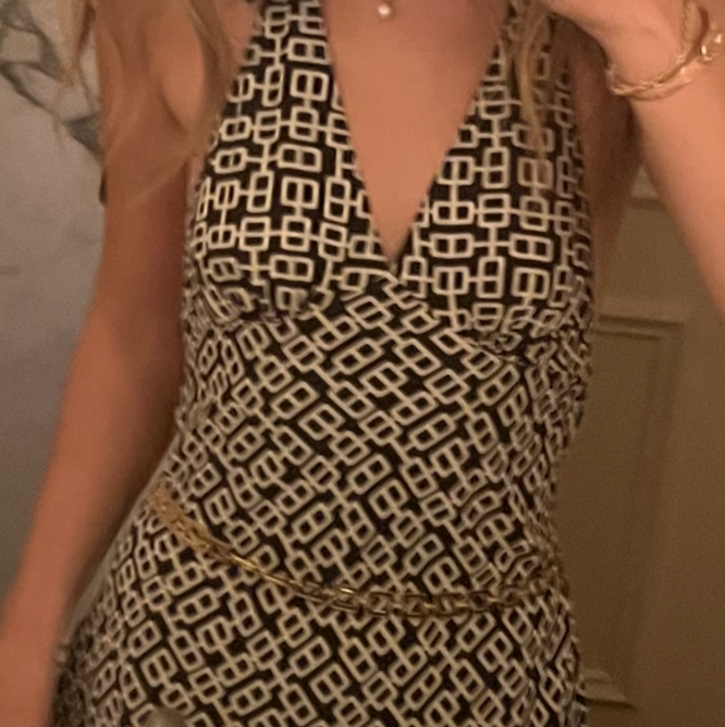 What to Wear – Nothing Two Wear